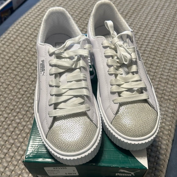 Puma | Shoes | Puma White Sneakers Size 7 | Poshmark